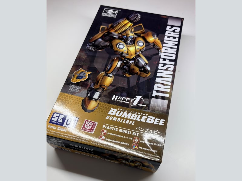 IPMS Nederland - Trumpeter - Transformers Bumblebee